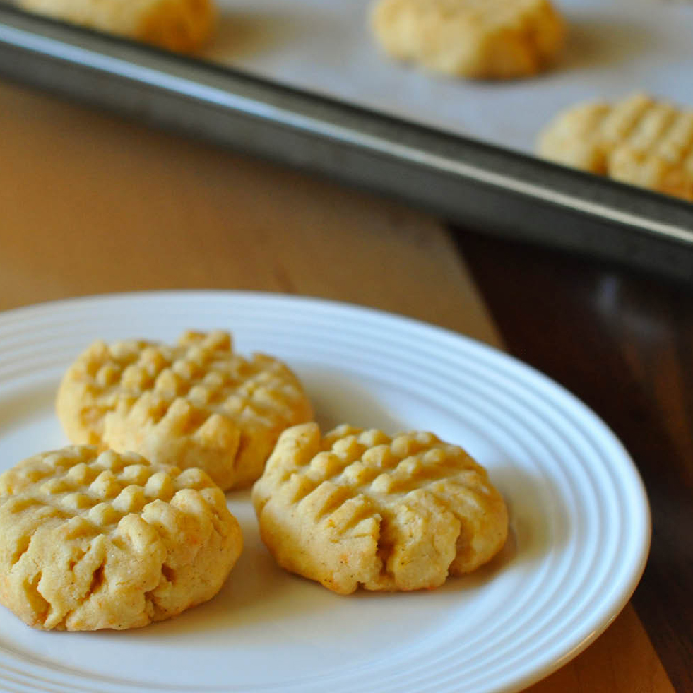 Recipe—Off the Chain Cheddar Crackers